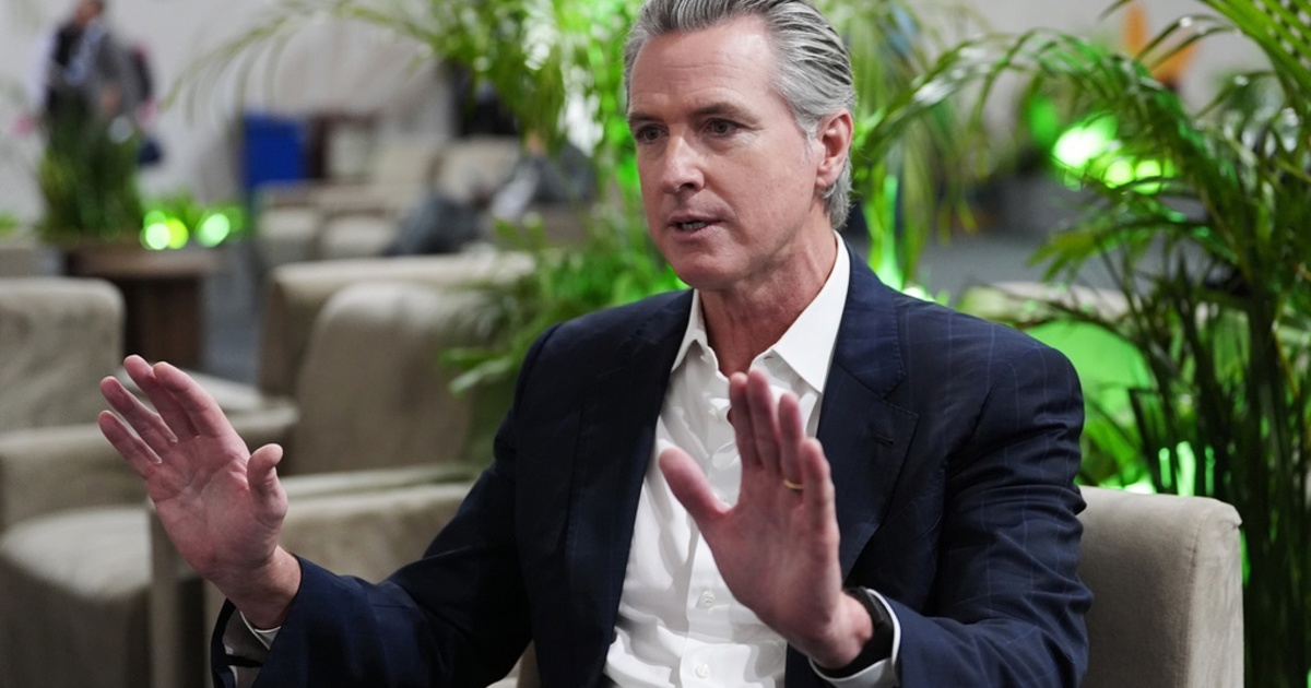 AFN - Newsom attacks Democrat senators who voted to end shutdown